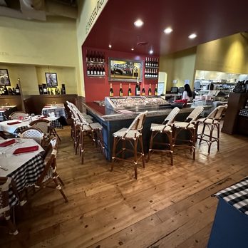 SALUT - Updated May 2025 - 286 Photos & 362 Reviews - 5034 France Ave S ...