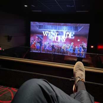 AMC PALACE 9 - Updated December 2025 - 71 Photos & 151 Reviews - 220 E ...