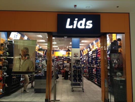 LIDS - Updated October 2025 - 11 Reviews - 8500 Beverly Blvd, Los ...