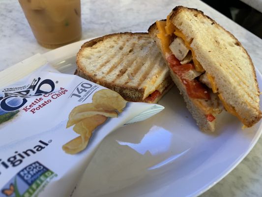 LUCKY FINN CAFE - 16 Photos & 28 Reviews - 2053 Washington St Corner Rt ...