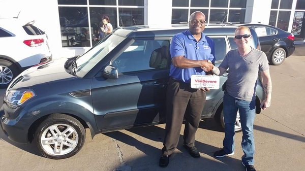 VANDEVERE KIA - Updated December 2025 - 27 Photos & 105 Reviews - 328 W ...