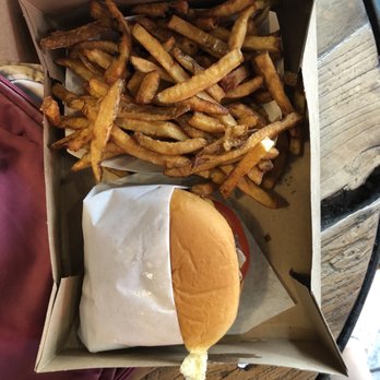 UNIBURGER - Updated October 2025 - 11 Photos - 50 Rue Saint-Zotique E ...