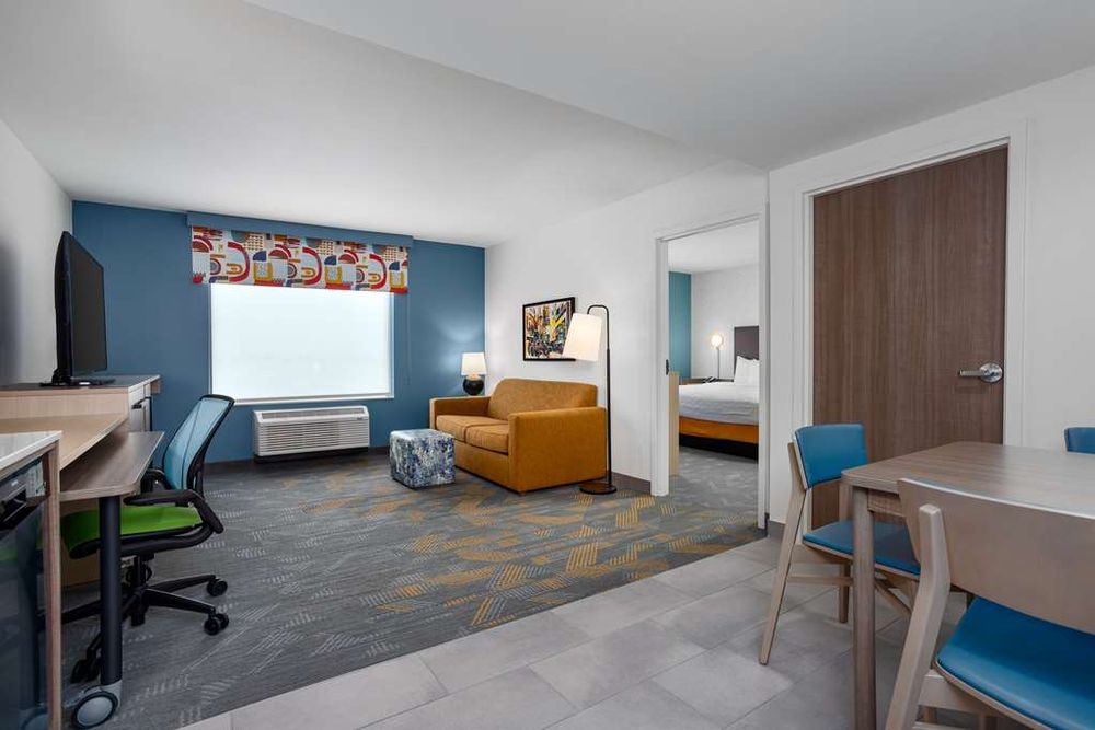 HOME2 SUITES BY HILTON INDIANAPOLIS NORTH AT INTECH PARK - Updated ...