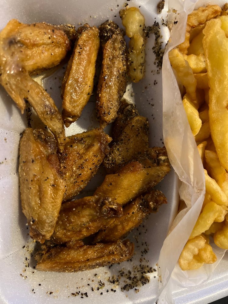 A-TOWN WINGS - Updated December 2025 - 47 Photos & 87 Reviews - 2644 ...