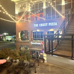 THE CRUST PIZZA - PARKTOWNE VILLAGE - Updated December 2025 - 247 ...