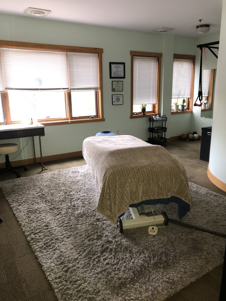 Unfurl And Laura Novak Massage Updated November 2024 11 Photos 715 Hill St Madison
