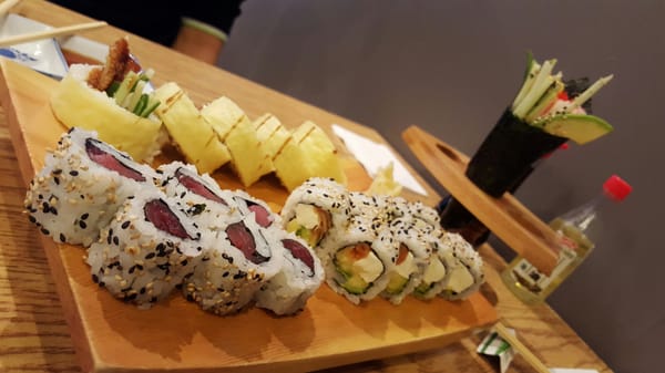 SUSHI INBOX - Updated December 2025 - 49 Photos & 34 Reviews - 2045 ...