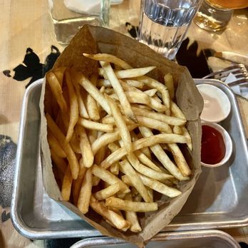 THE DUTCHESS BIERCAFE - Updated July 2025 - 607 Photos & 540 Reviews ...