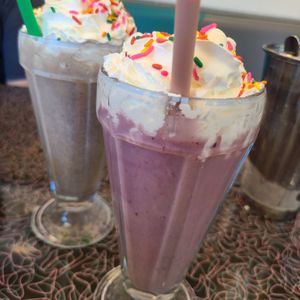 59ER DINER - 284 Photos & 246 Reviews - 15361 US Hwy 2, Leavenworth, WA ...