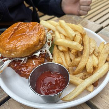 FORA - Updated July 2025 - 286 Photos & 95 Reviews - 311 N Morgan St ...