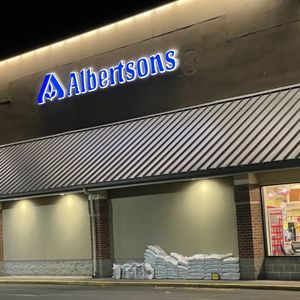 SAFEWAY - 13 Photos & 69 Reviews - 17202 15th Ave NE, Shoreline, WA - Yelp