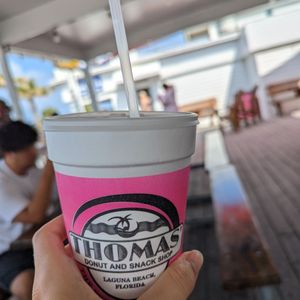 THOMAS DONUT & SNACK SHOP - 521 Photos & 808 Reviews - 19208 Front ...