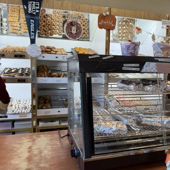 DELUXE ITALIAN BAKERY - Updated November 2025 - 64 Photos & 85 Reviews ...