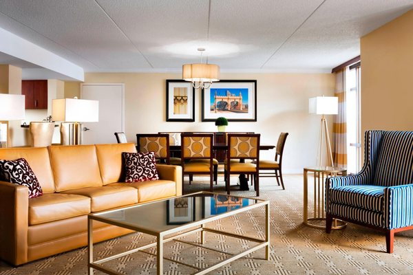 SHERATON PITTSBURGH HOTEL AT STATION SQUARE - 193 Photos & 219 Reviews ...