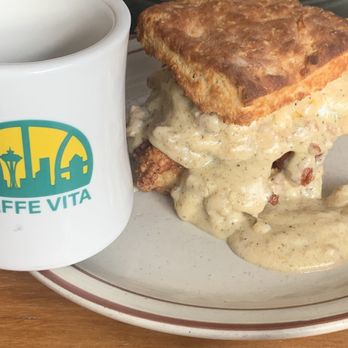 FAT’S FRIED CHICKEN & WAFFLES - Updated May 2024 - 972 Photos & 823 ...