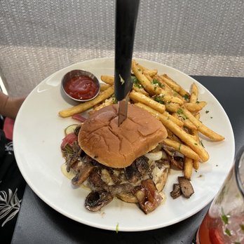 SPLIT SOCIAL KITCHEN - Updated December 2025 - 140 Photos & 125 Reviews ...