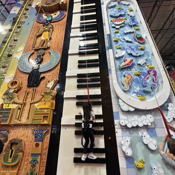 CLIMBZONE - Updated October 2025 - 75 Photos & 37 Reviews - 5369 US 9 ...