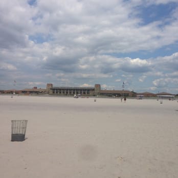 FIELD 6 JONES BEACH - Updated May 2025 - 382 Photos & 37 Reviews - 1 ...