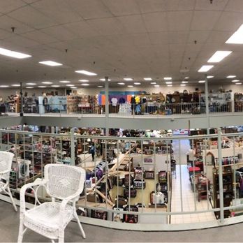 LEXINGTON PEDDLERS MALL - Updated December 2025 - 116 Photos & 52 ...