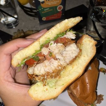 423 MAIN BAR GRILL & ROOFTOP - Updated December 2025 - 71 Photos & 73 ...