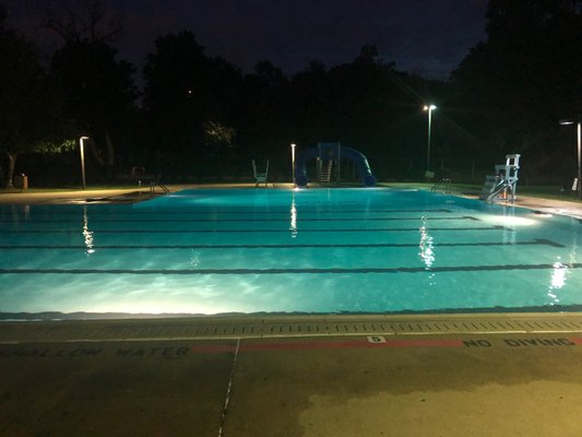 CRESTMONT POOL - Updated December 2025 - Reservoir & Rubicam, Willow ...