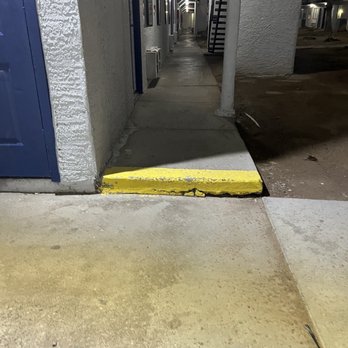 HARMON AT 370 - Updated April 2025 - 33 Photos & 21 Reviews - 370 E ...