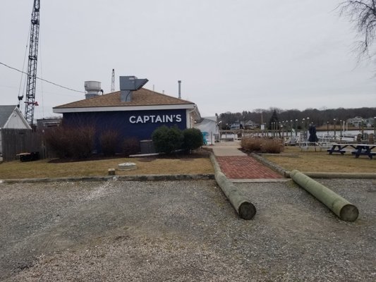 CAPTAINS RESTO-BAR - Updated August 2024 - 20 Reviews - 50 Waterfront ...