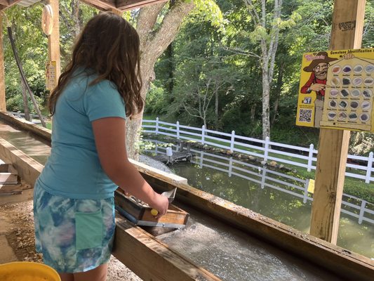 GEM MOUNTAIN GEMSTONE MINE - Updated January 2025 - 20 Photos & 25 Reviews - 13780 Hwy 226 S ...