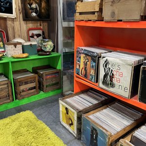 CONSIGNMENT CLASSICS - 492 Photos & 85 Reviews - 3602 Kurtz St, San ...