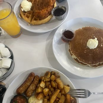 OFF STREET CAFE - 4750 Photos & 3510 Reviews - 11020 Artesia Blvd ...