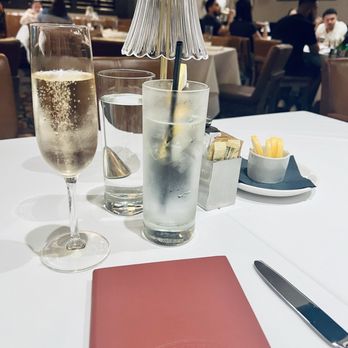 NDA - Updated January 2025 - 44 Photos & 20 Reviews - 2801 N Harwood St ...