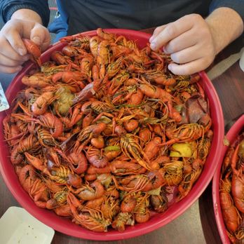 Bj seafood store