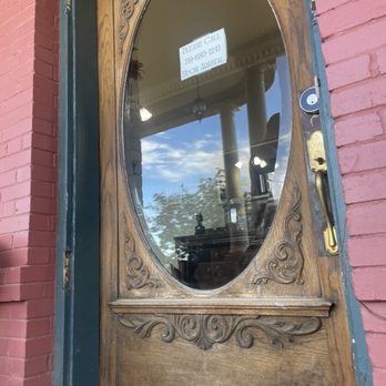 TARABINO INN - Updated June 2024 - 31 Photos & 13 Reviews - 310 E 2nd ...