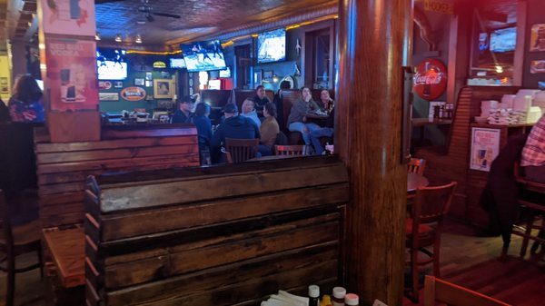 WINTER INN - Updated January 2026 - 42 Photos & 84 Reviews - 100 N ...