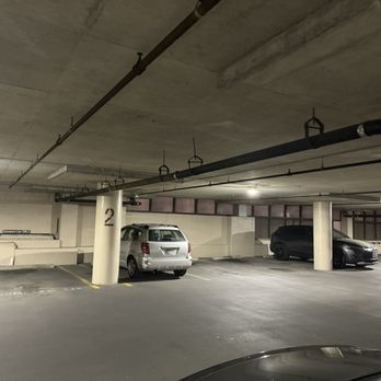 1ST SOURCE BANKING BUILDING GARAGE - Updated December 2025 - 200 E Main ...