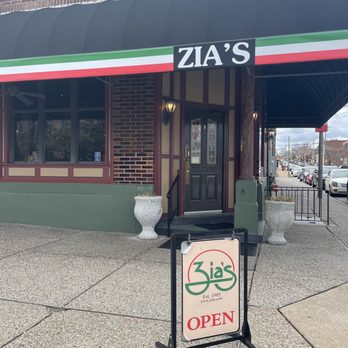 ZIA’S ON THE HILL - Updated August 2024 - 808 Photos & 949 Reviews ...