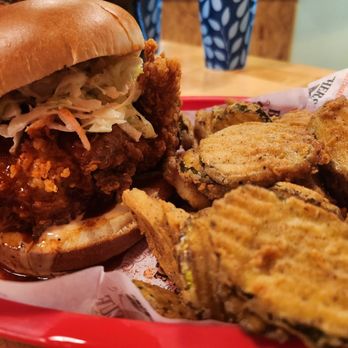 CLUCKERS - Updated December 2025 - 228 Photos & 129 Reviews - 701 S ...