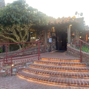 THE MAGIC LAMP INN - Updated April 2025 - 284 Photos & 175 Reviews ...