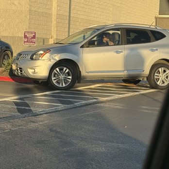 WALMART SUPERSTORE - Updated September 2025 - 130 Photos & 175 Reviews ...