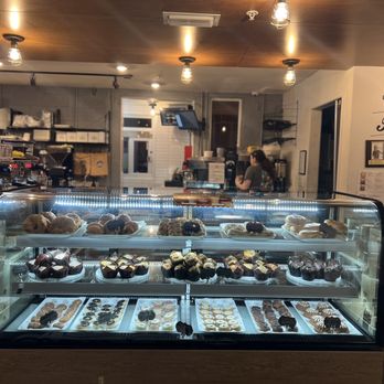 CIRCLE HOUSE COFFEE - Updated January 2025 - 2032 Photos & 394 Reviews ...