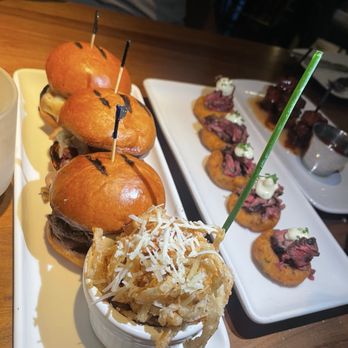 PERRYS STEAKHOUSE & GRILLE - PARK MEADOWS - Updated January 2025 - 852 ...