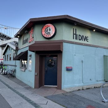 HI DIVE - Updated January 2026 - 325 Photos & 602 Reviews - Pier 28 1/2 ...
