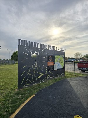 THE JONES CENTER - Updated December 2025 - 27 Photos & 13 Reviews - 922 ...