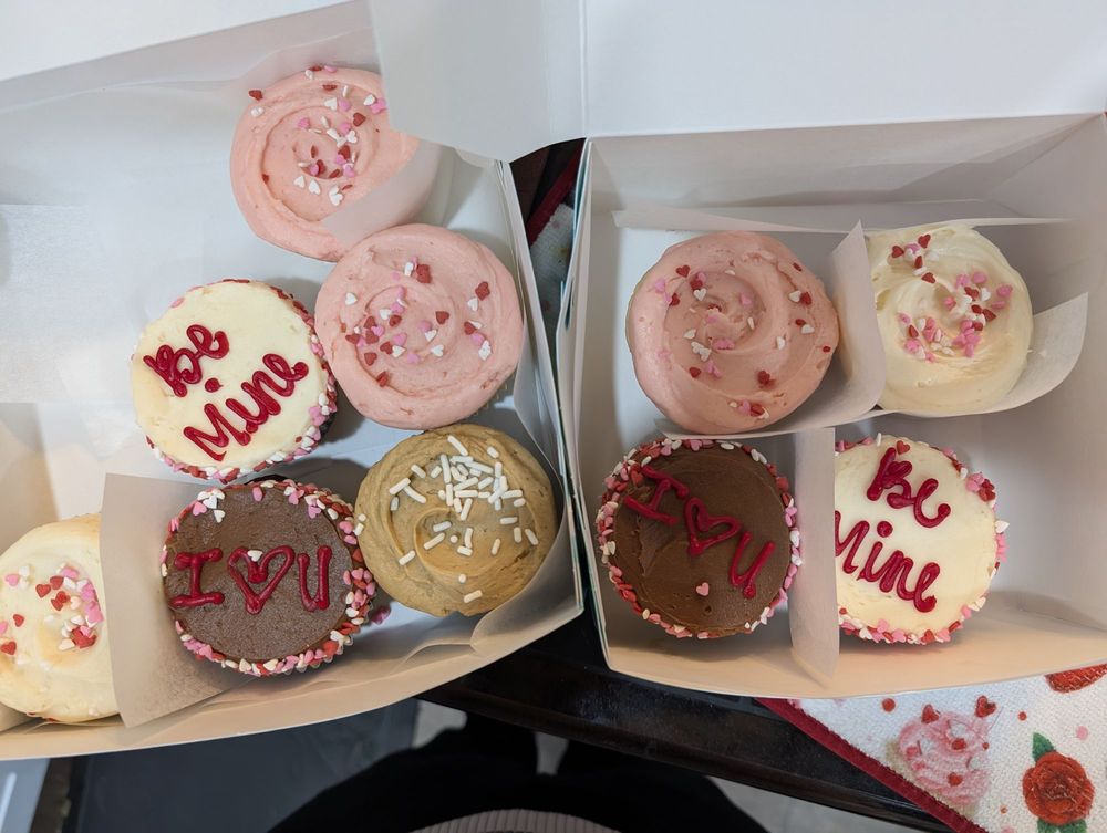 SUSIECAKES - Updated January 2026 - 79 Photos & 62 Reviews - 7322 Jones ...