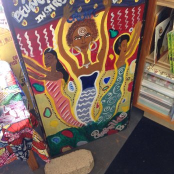 COMMUNITY BOOK CENTER - Updated October 2025 - 35 Photos & 31 Reviews ...