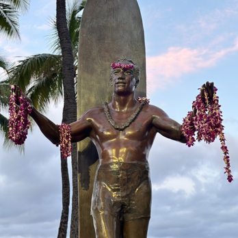 DUKE PAOA KAHANAMOKU STATUE - Updated August 2025 - 306 Photos & 86 ...