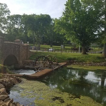 SPRING PARK - Updated October 2025 - 48 Photos & 12 Reviews - 800 ...