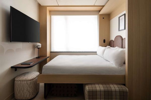 MOTTO BY HILTON NEW YORK CITY TIMES SQUARE - Updated July 2025 - 225 ...