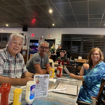 MARATHON GRILL & ALE HOUSE - Updated January 2025 - 102 Photos & 196 ...