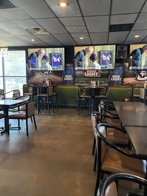 THE CADDY SHACK SPORTS BAR & GRILL - Updated August 2025 - 31 Photos ...